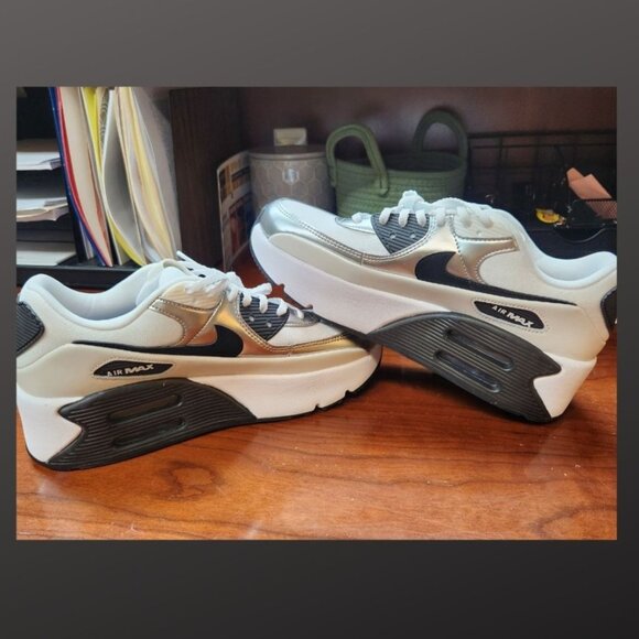 Nike | Shoes | Nike Air Max 9 Lv8 Platform | Poshmark
